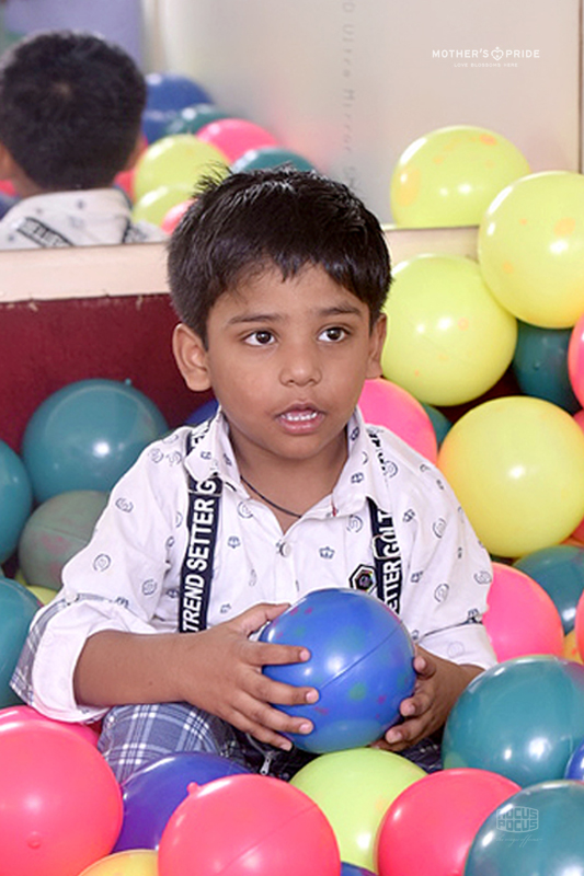 DEVESH GOEL - Gallery Preview - Mothers Pride Kids Gallery